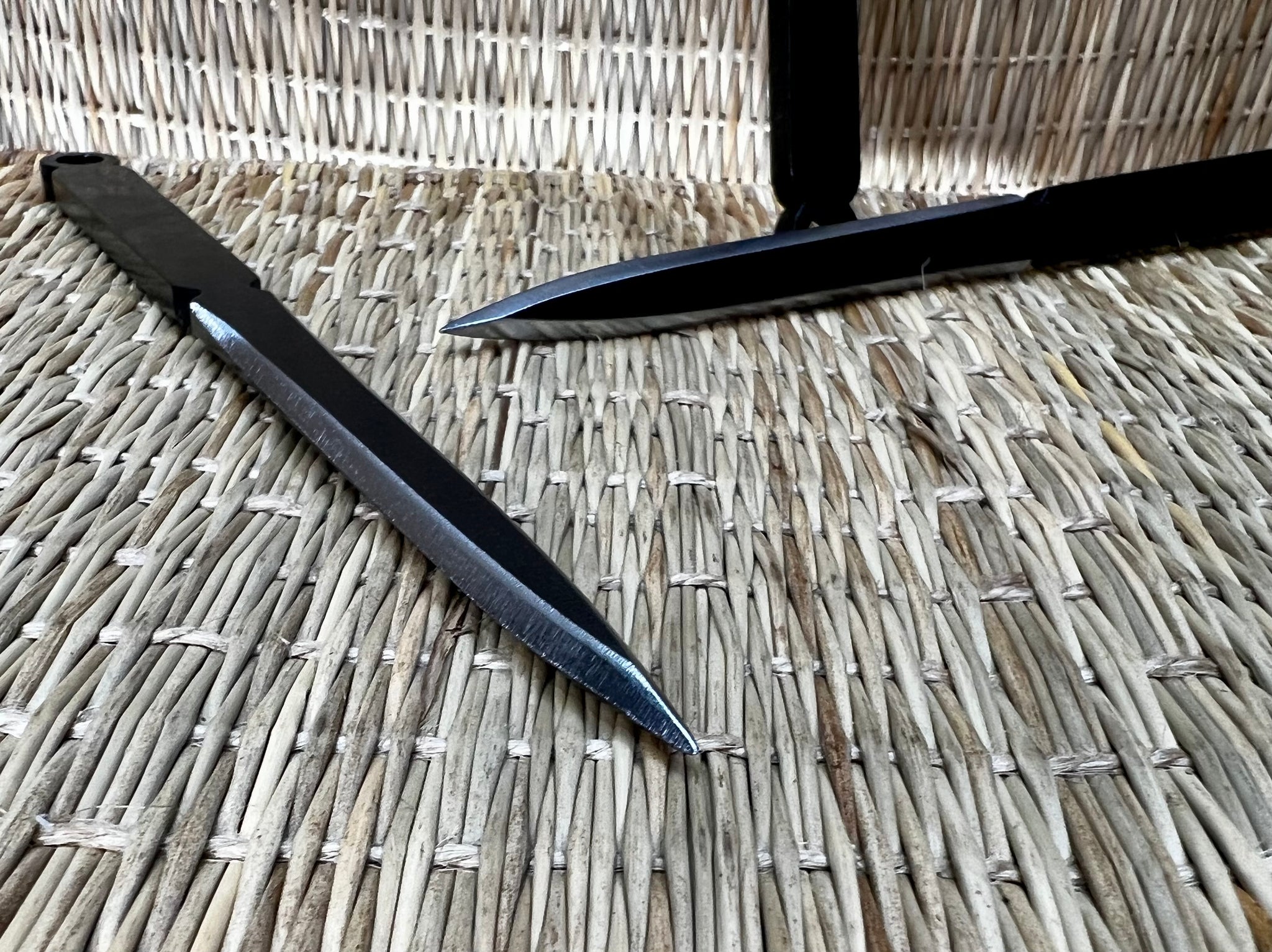 AR400 CUSTOM THROWING DAGGER SET. – The Samurai Connection